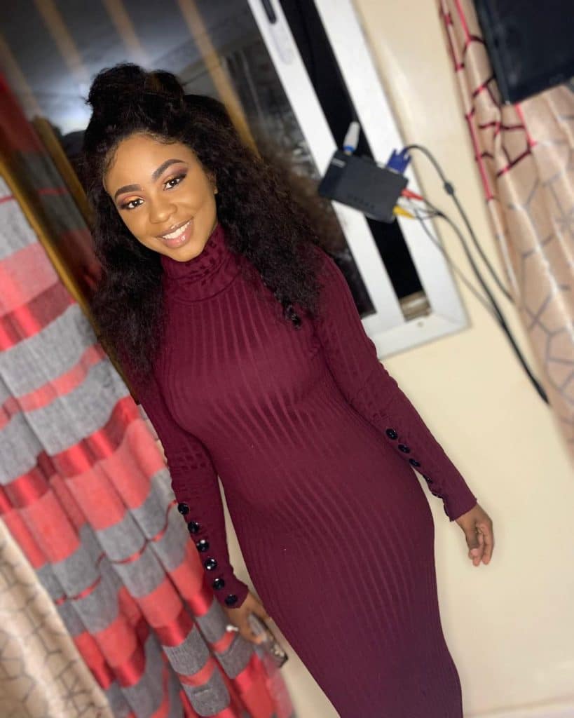 (13 Photos) Dieyna refait surface et fait sensation – Metrodakar