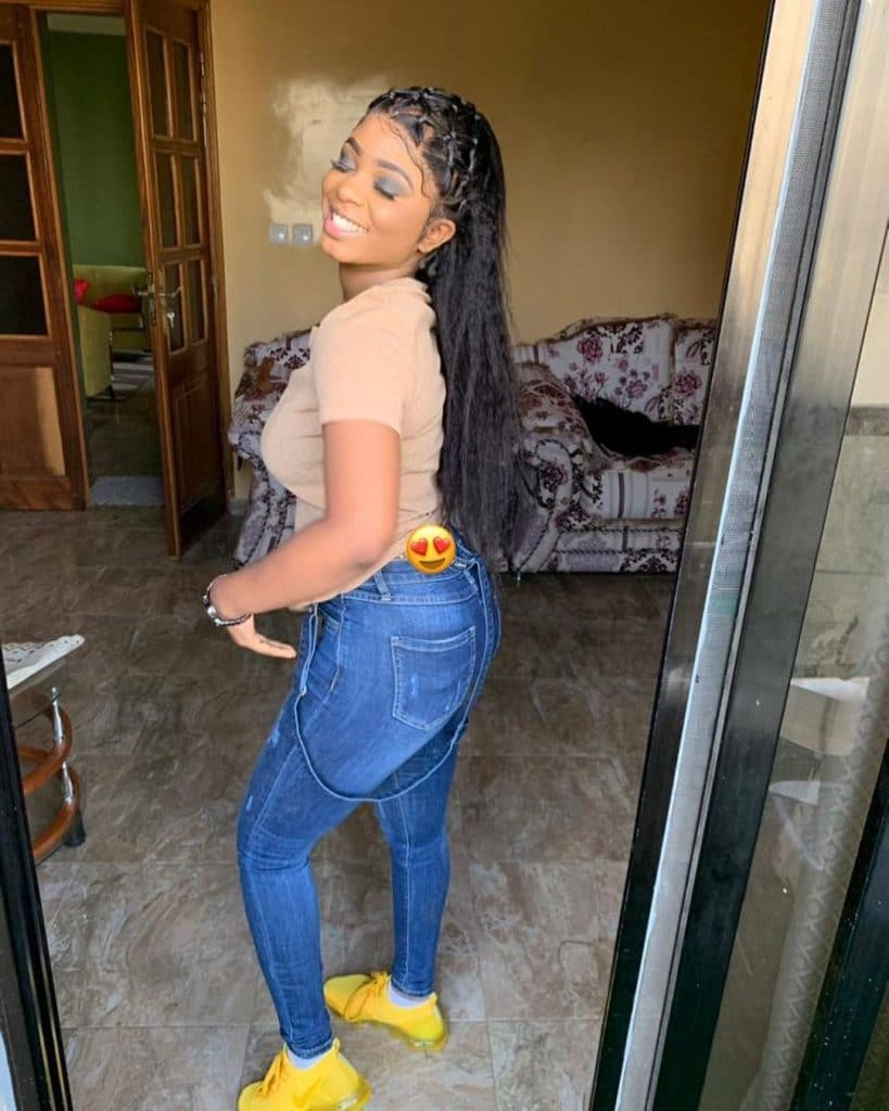 (13 Photos) Dieyna refait surface et fait sensation – Metrodakar