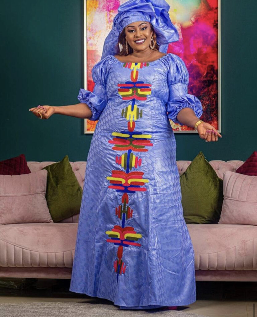 Très sublime, l’actrice Adja fait sensation (Photos)